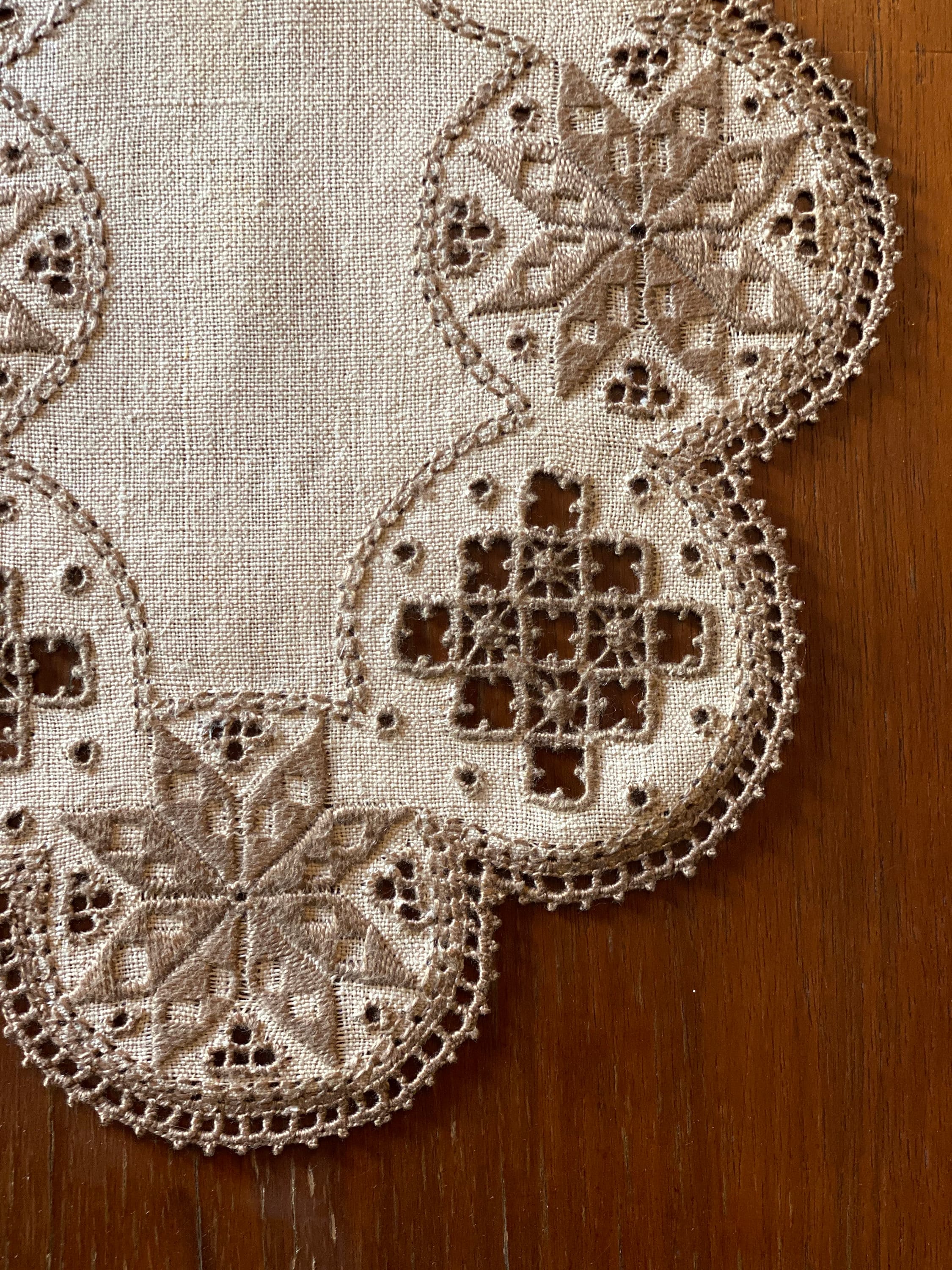 Lefkara Laces Sus Plate, Beige and Brown Detailed Design, Traditional ...