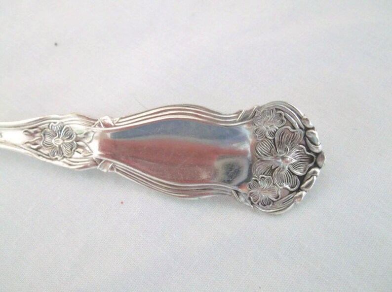 WM Rogers & Son AA Monogrammed Twisted Butter Knife - Etsy