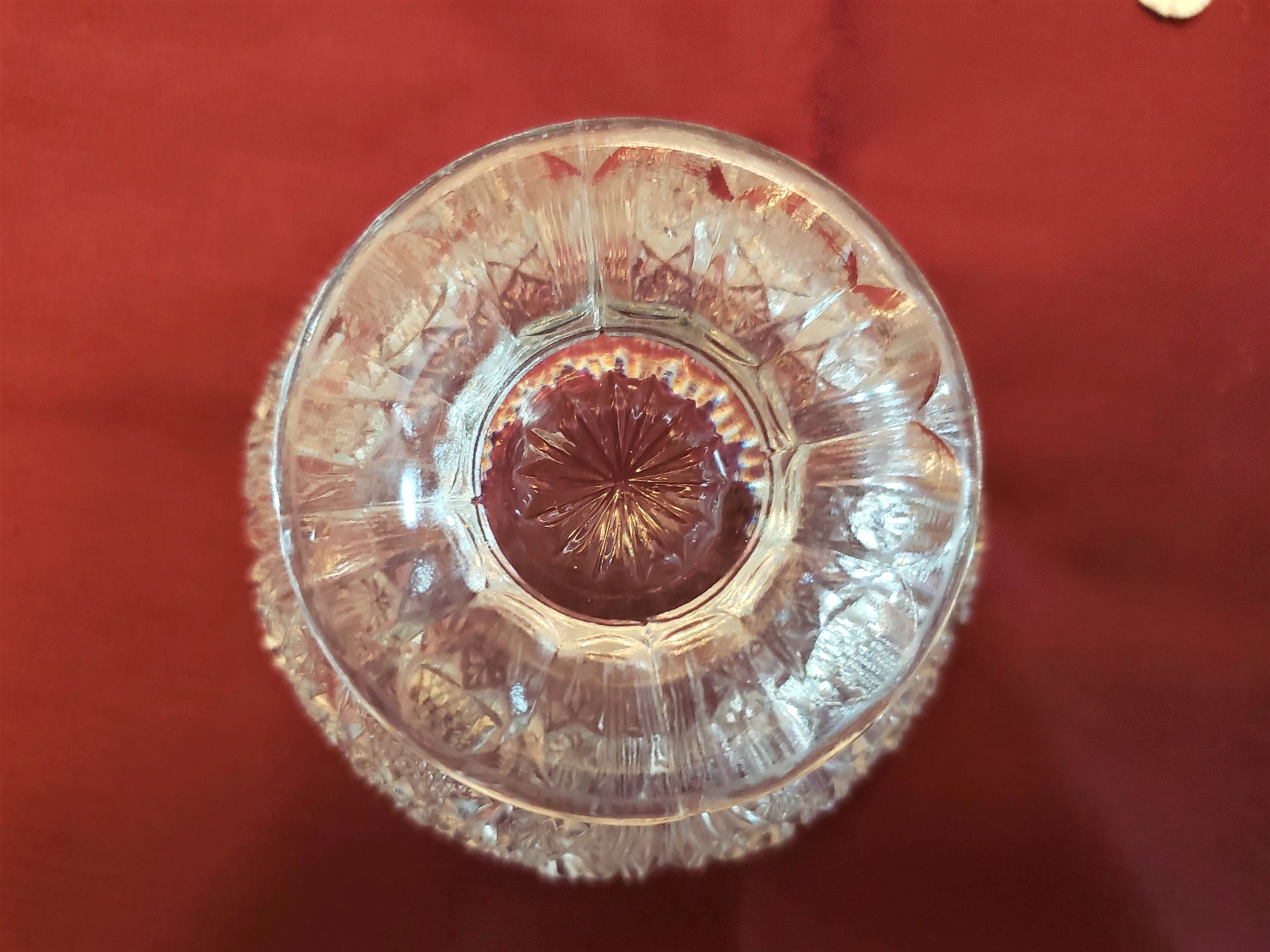 Bryce Higbee Glass Madora Arrowhead in Oval Pattern Low Footed Comport ...