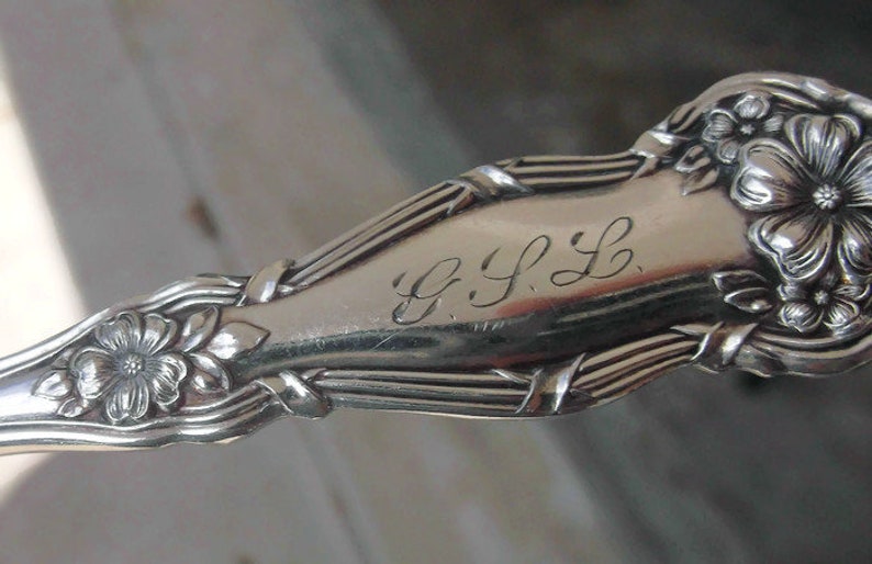 WM Rogers & Son AA Monogrammed Twisted Butter Knife - "1908 Arbutus" - Etsy