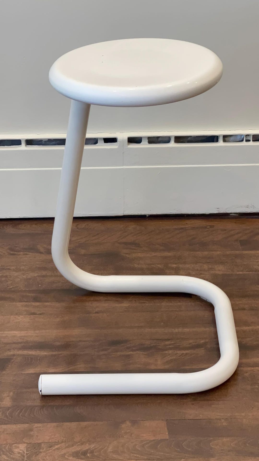 Metal Tubular Paperclip Stool VINTAGE 24 Height Very Rare Vintage ...