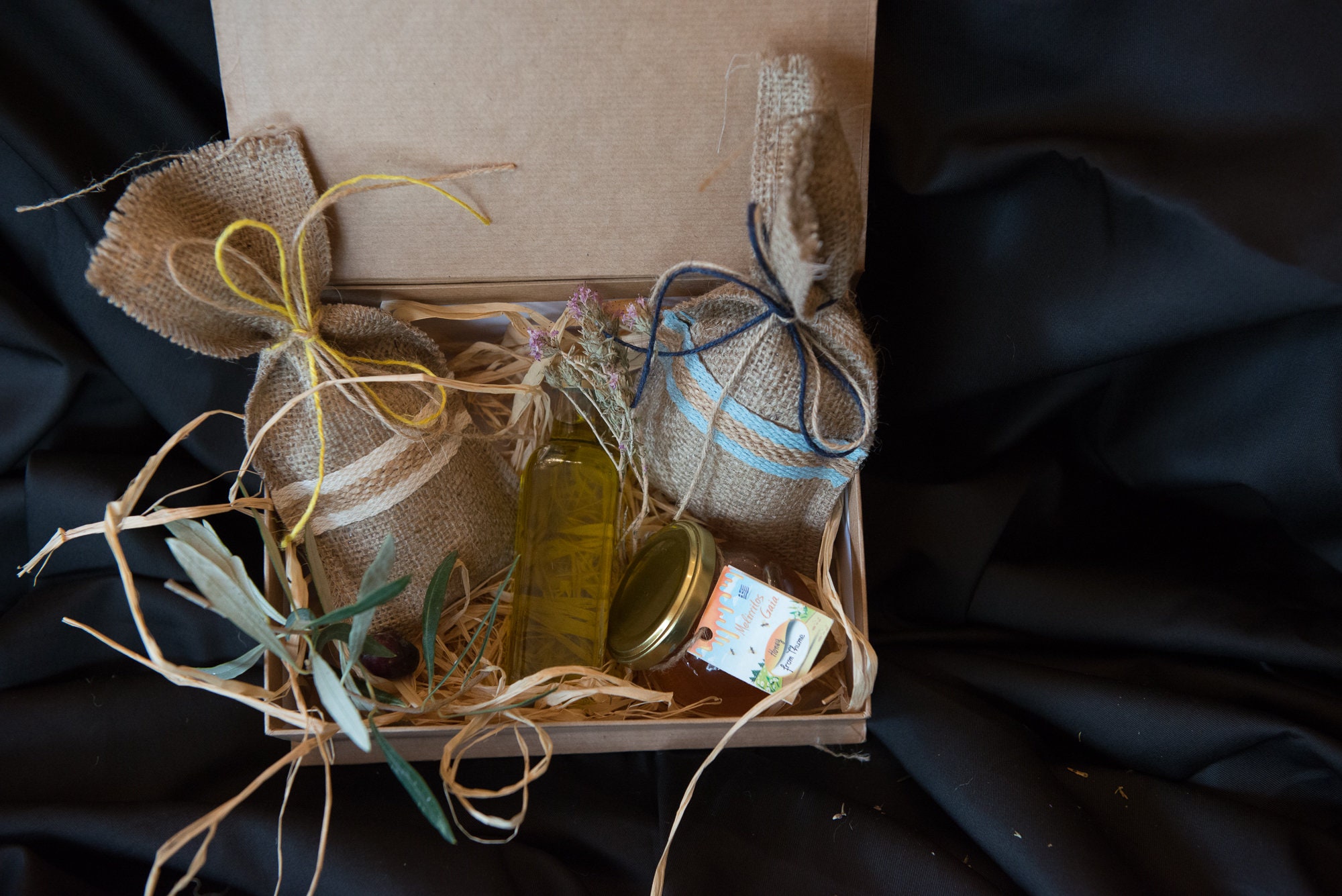 Greek Gift Box, Thyme Row Honey, Greek EVOO Olive Oil, Wild Thyme Herb ...