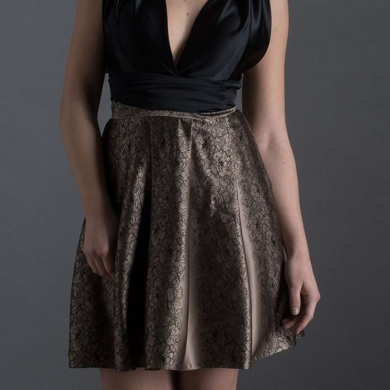 FORMAL DRESS - Short Dress With V-shaped Neckline Made of Jacquard ...