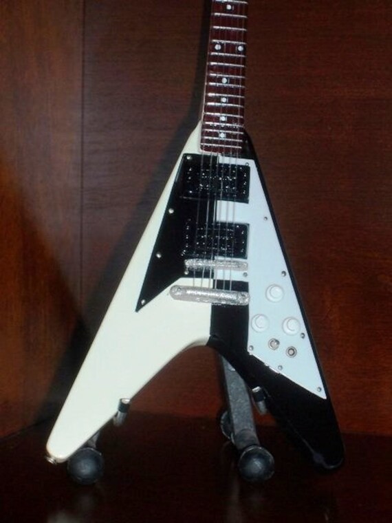 Flying V Ufo