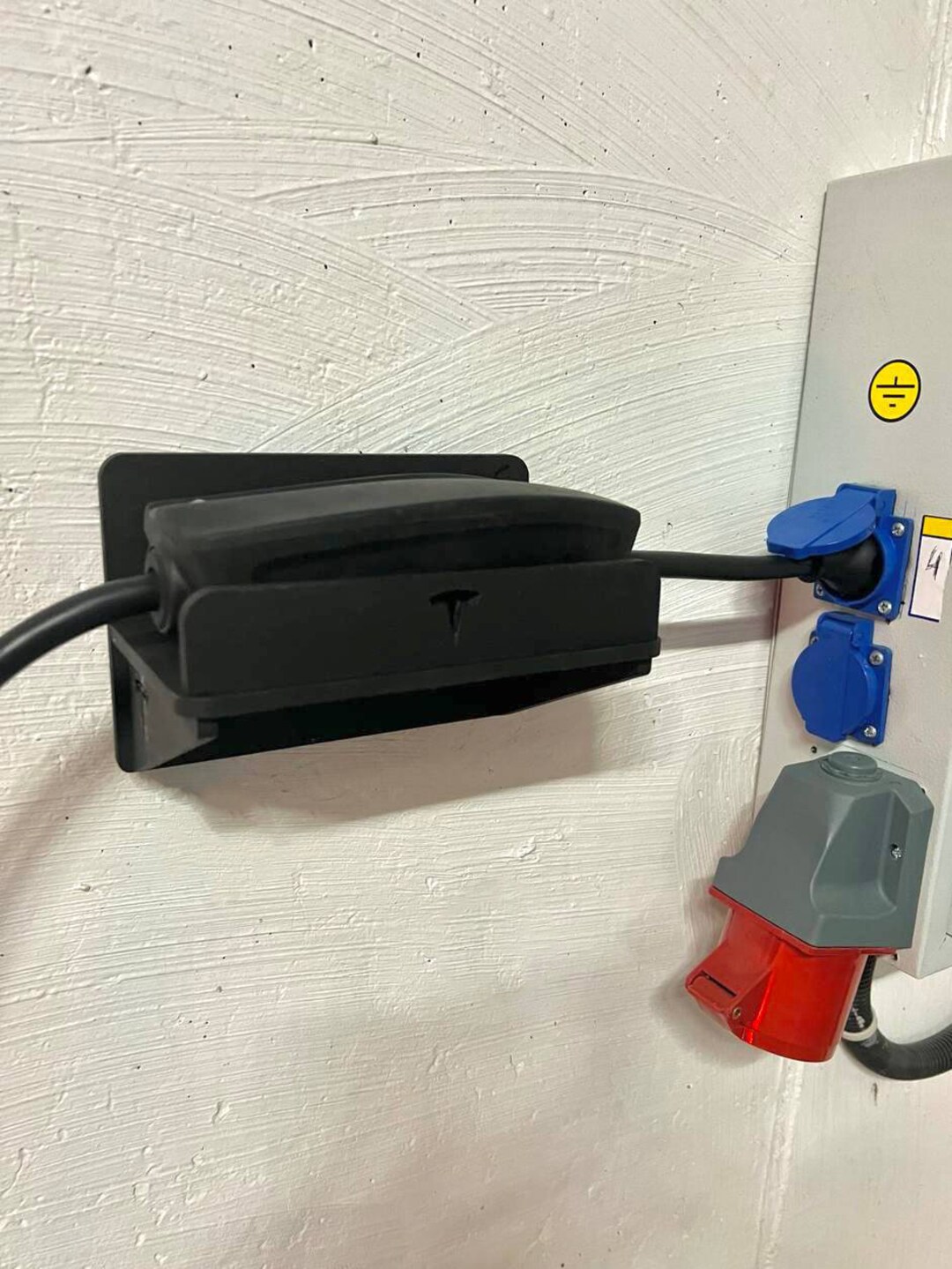 Tesla Charger Support, Tesla Charging Type2, Socket Holder and Adapter ...