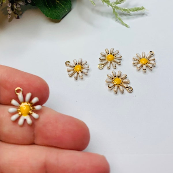 Daisy Charms - Etsy
