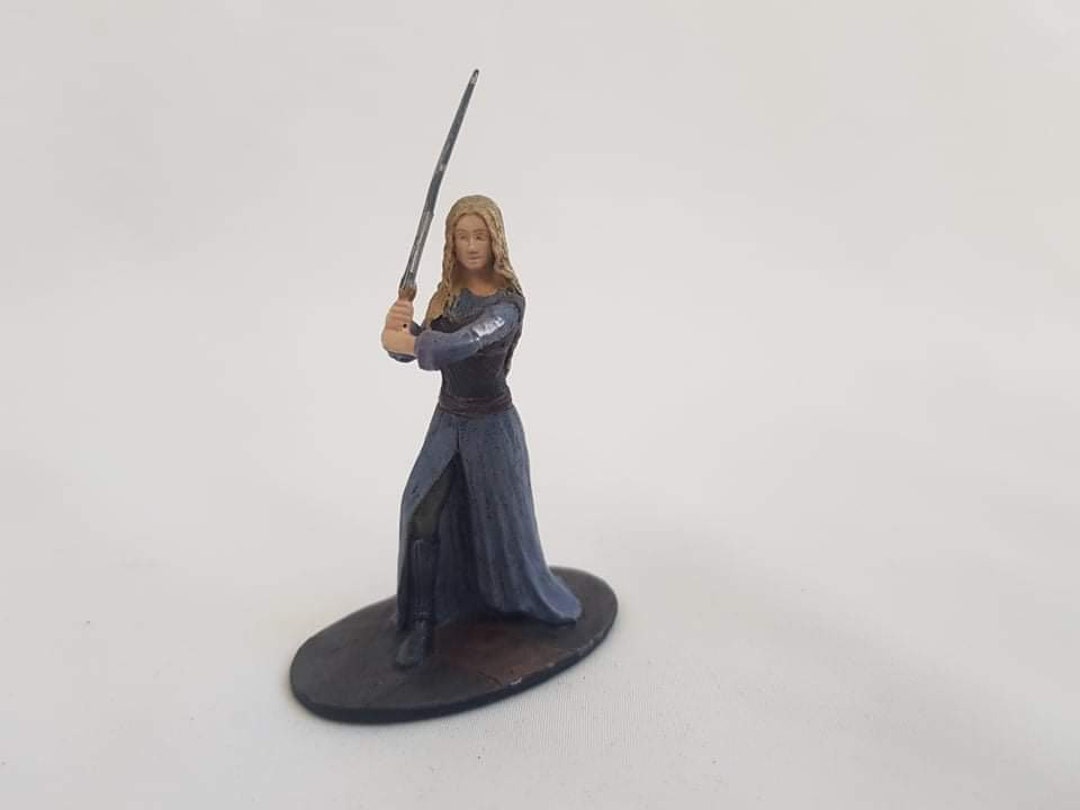 Eowyn Lord of the Rings Eowyn Lord of the Rings Figurine - Etsy