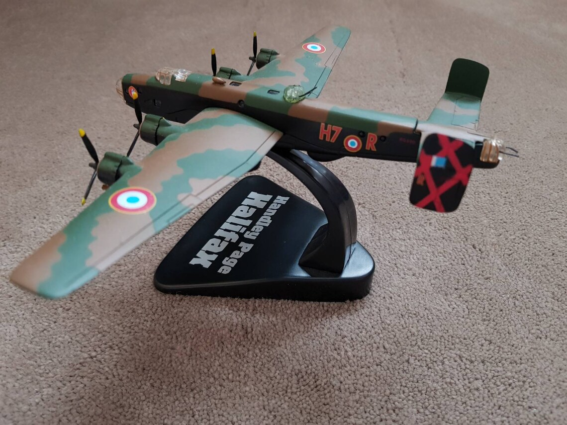 Ww2 Models, Aircraft Model, Atlas Edition, Ww2 Aircraft, Bomber Model ...