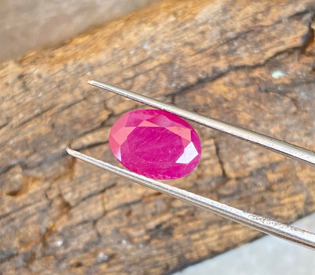 Amazing Natural Ruby Oval Cut Stone With Good Color Quality , Loose ...