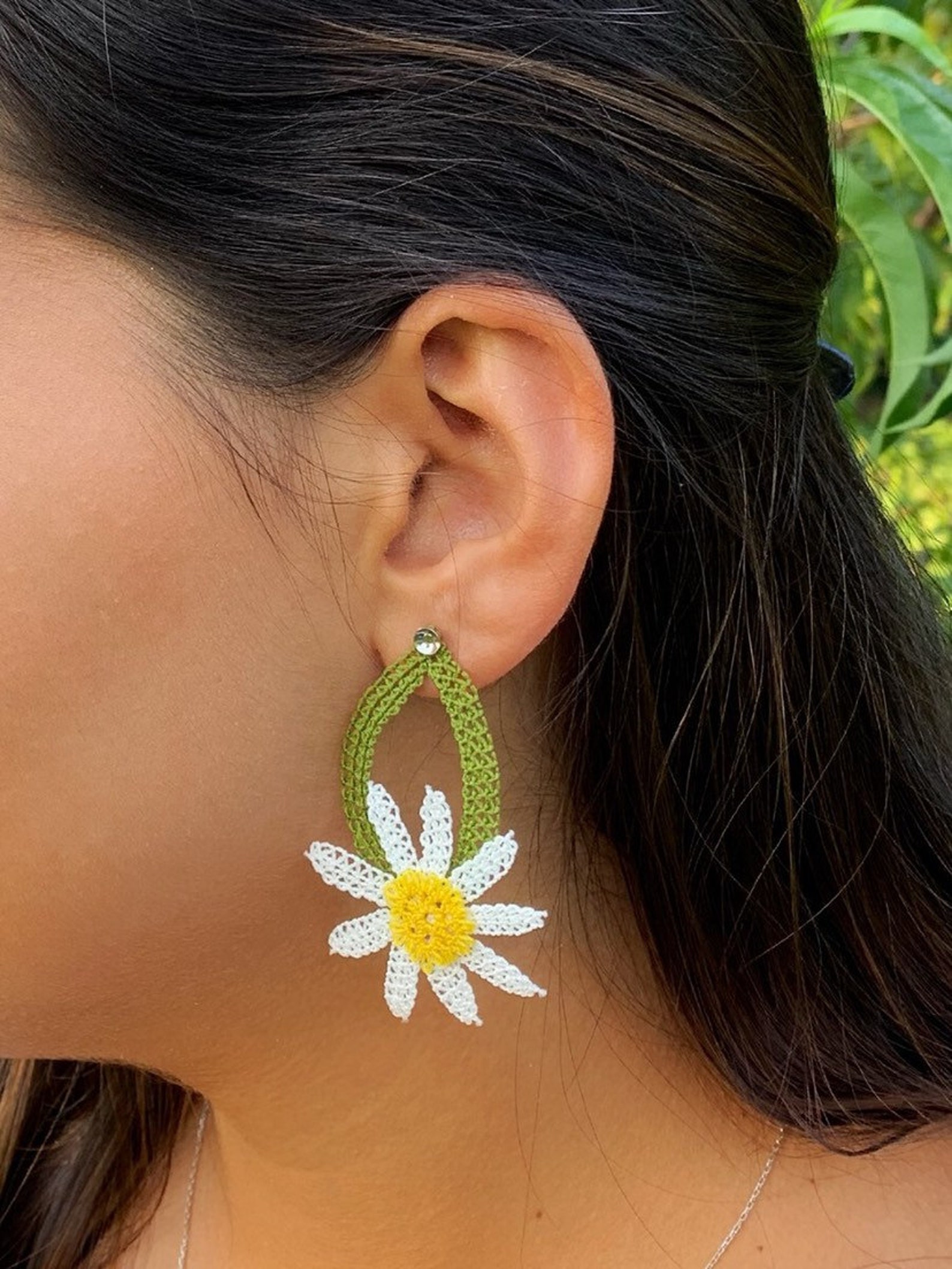 Daisy Flower Earrings / White Flower Dangle Earrings / Flower - Etsy