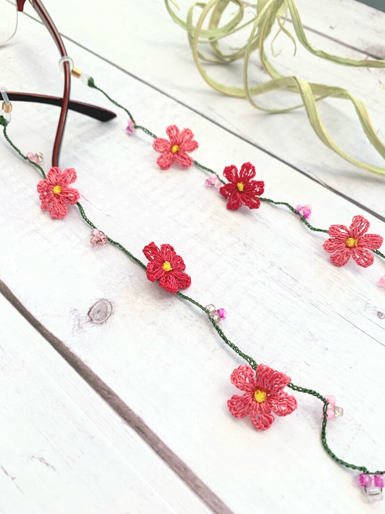 Eyeglasses Chain / Eyeglass Lanyard / Eye Glass Chain / - Etsy India