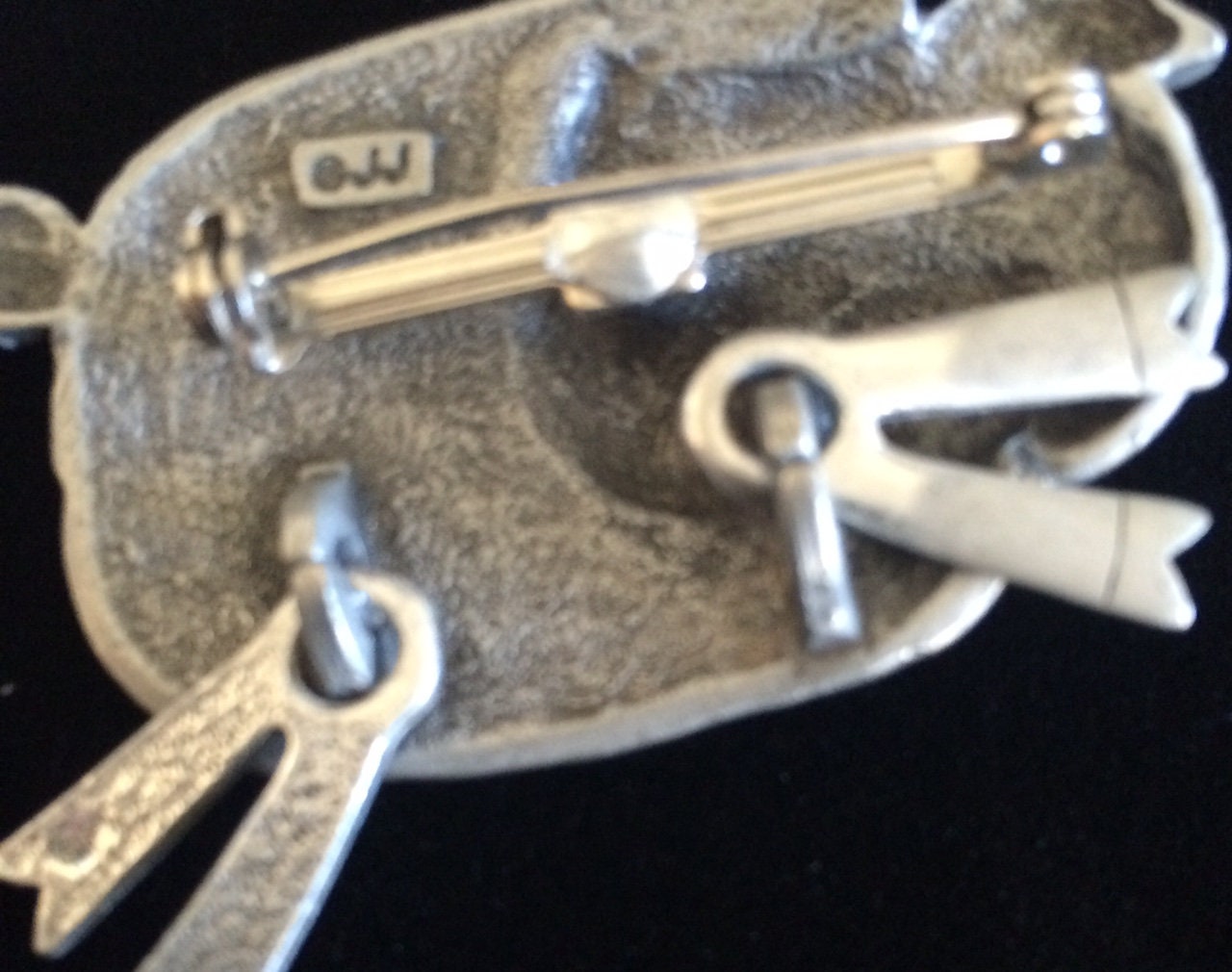 WIGGLING PIG PINS Two Little Piggies Pin Set J.J. Pig - Etsy