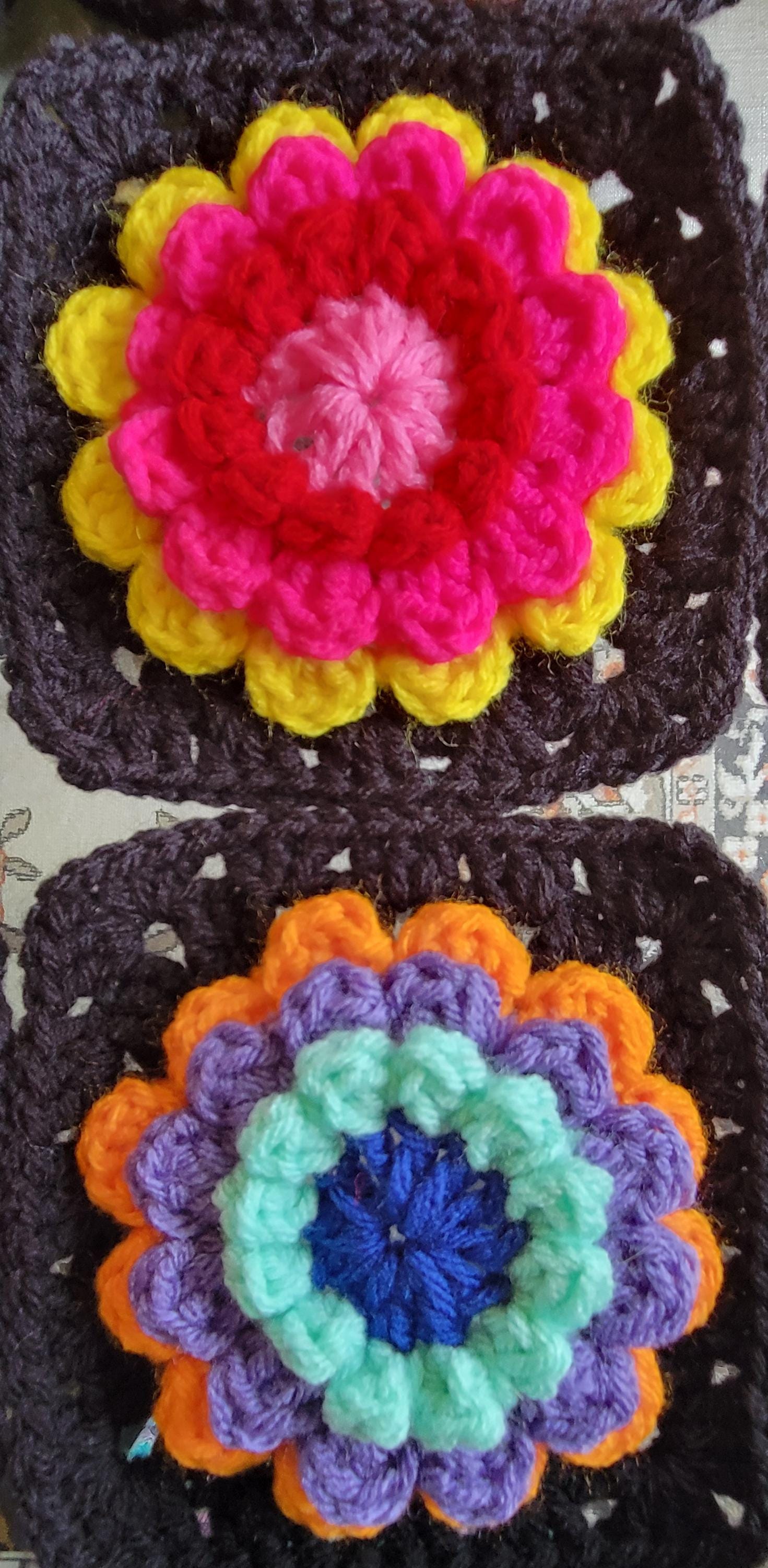 20 Raised Flowers Granny Squares, 5 X 5 Inches, Acrylic Yarn, Crocheted ...
