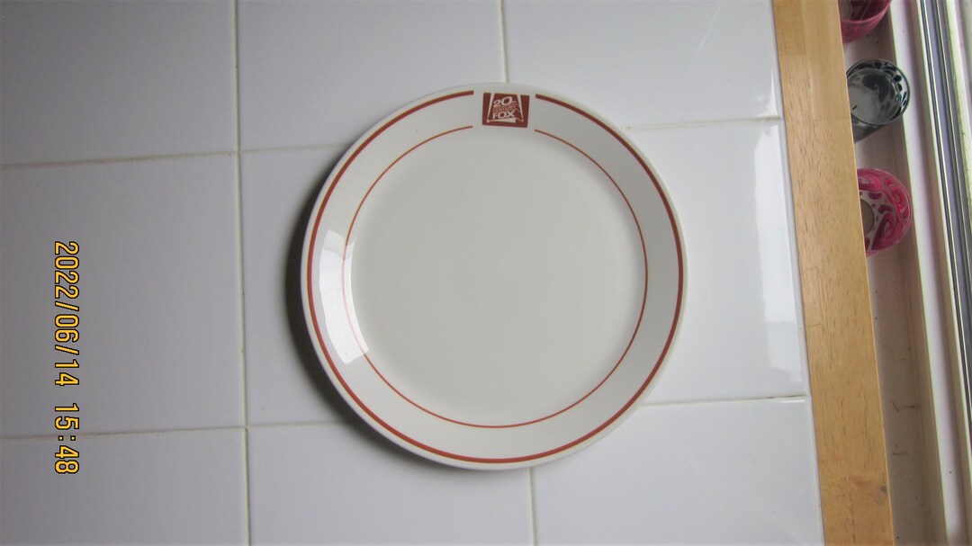 20th Century Fox Vintage Plate Set set of 2 NEW CONDITION - Etsy