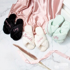 Custom Bride Slippers | Bridesmaid Gift | Bachelorette Party Gift Set ...