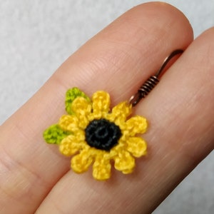Crochet Sunflower Minimalist Earrings Pattern, Pattern for Beginner ...