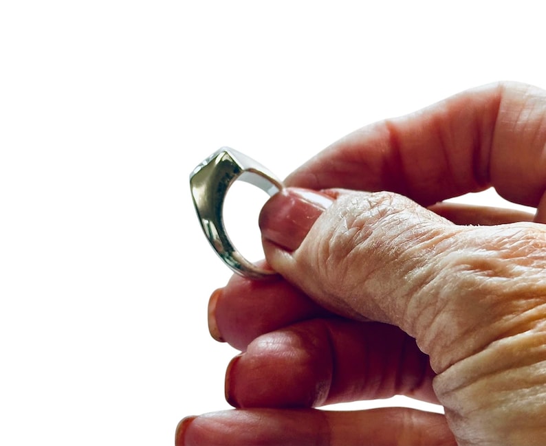 North Star Cremation Star Ring: Memorial Urn for Ashes - Etsy