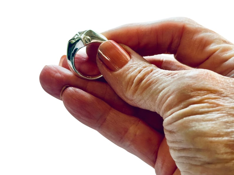 North Star Cremation Star Ring: Memorial Urn for Ashes - Etsy