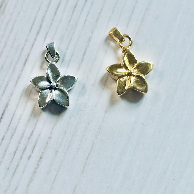 Hawaiian Flower Necklaces - Etsy