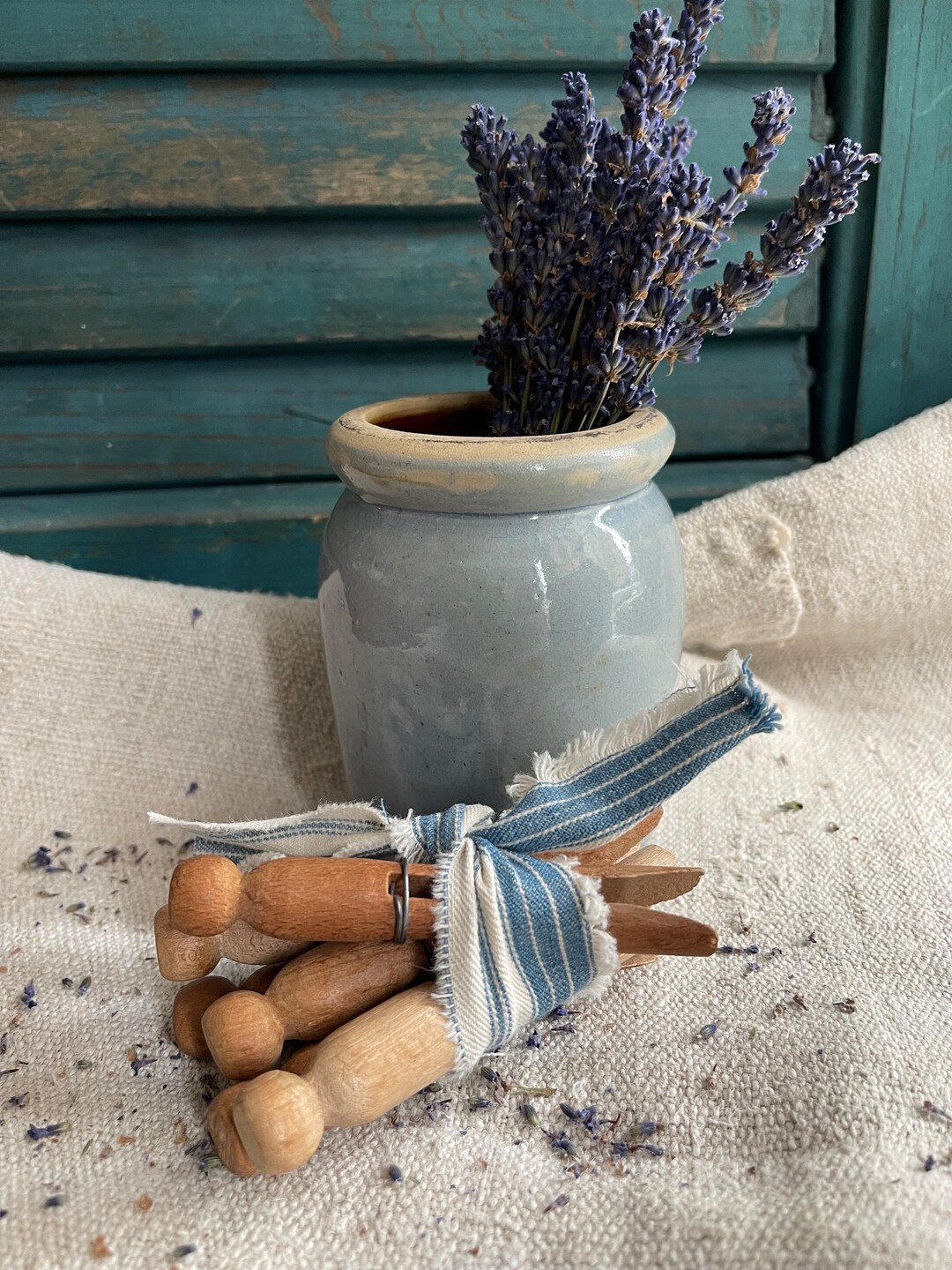 Vintage Clothespin Bundle W Wire - Etsy