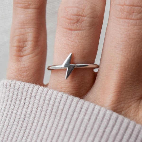 Checker Lightning Bolt Ring - Etsy