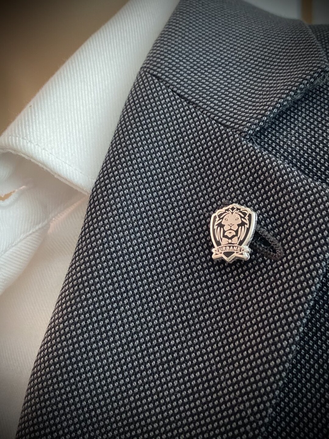 Lion Lapel Pin black - Etsy
