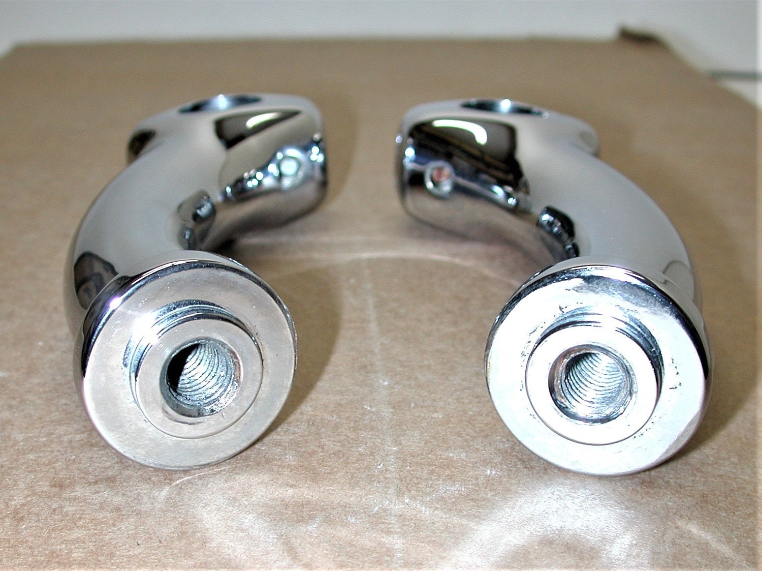 Harley Davidson Softail DEUCE 2000-2007 OEM Handlebar Riser Upper Clamp ...