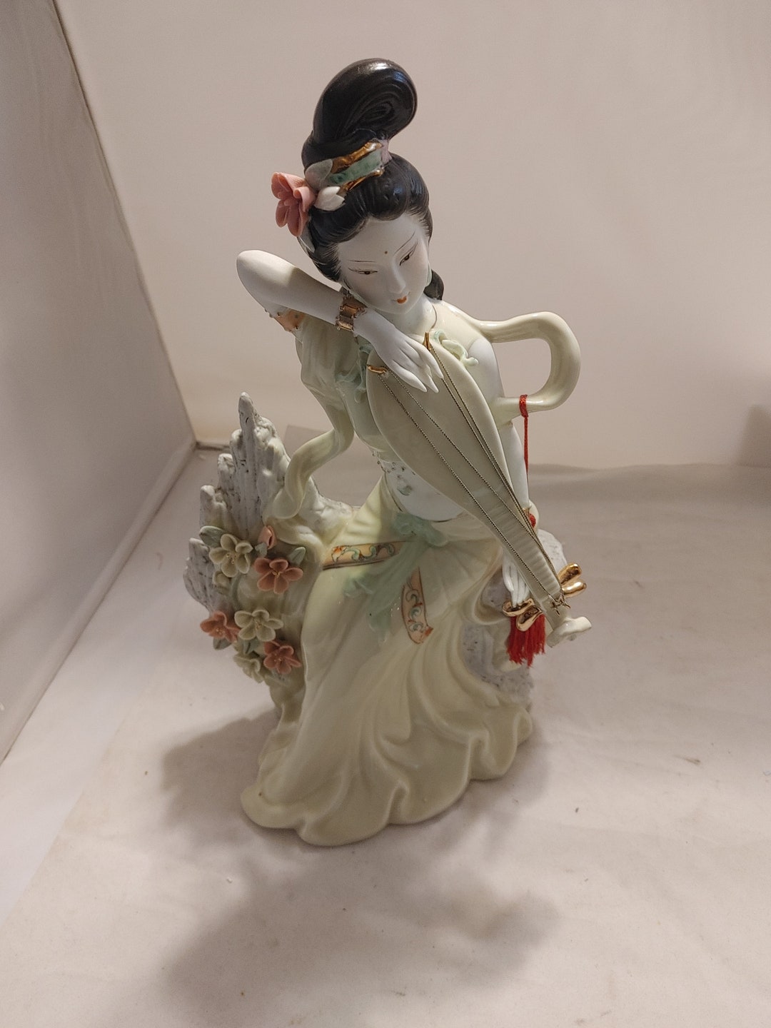 Chinese Geisha Playing Mandolin Figurine Vintage Porcelain Musician - Etsy