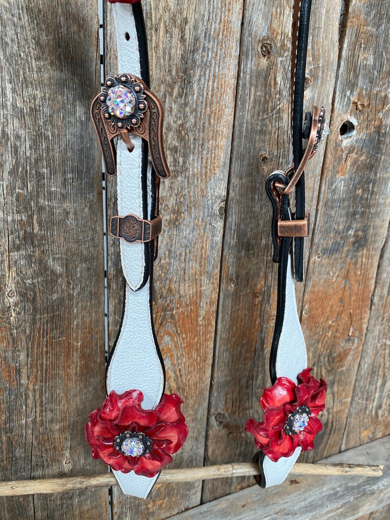 White Leather AB and Gardenias One Ear Tack Set With Wither - Etsy