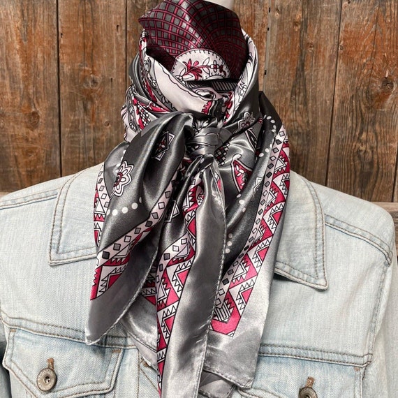 Red and grey scarf store