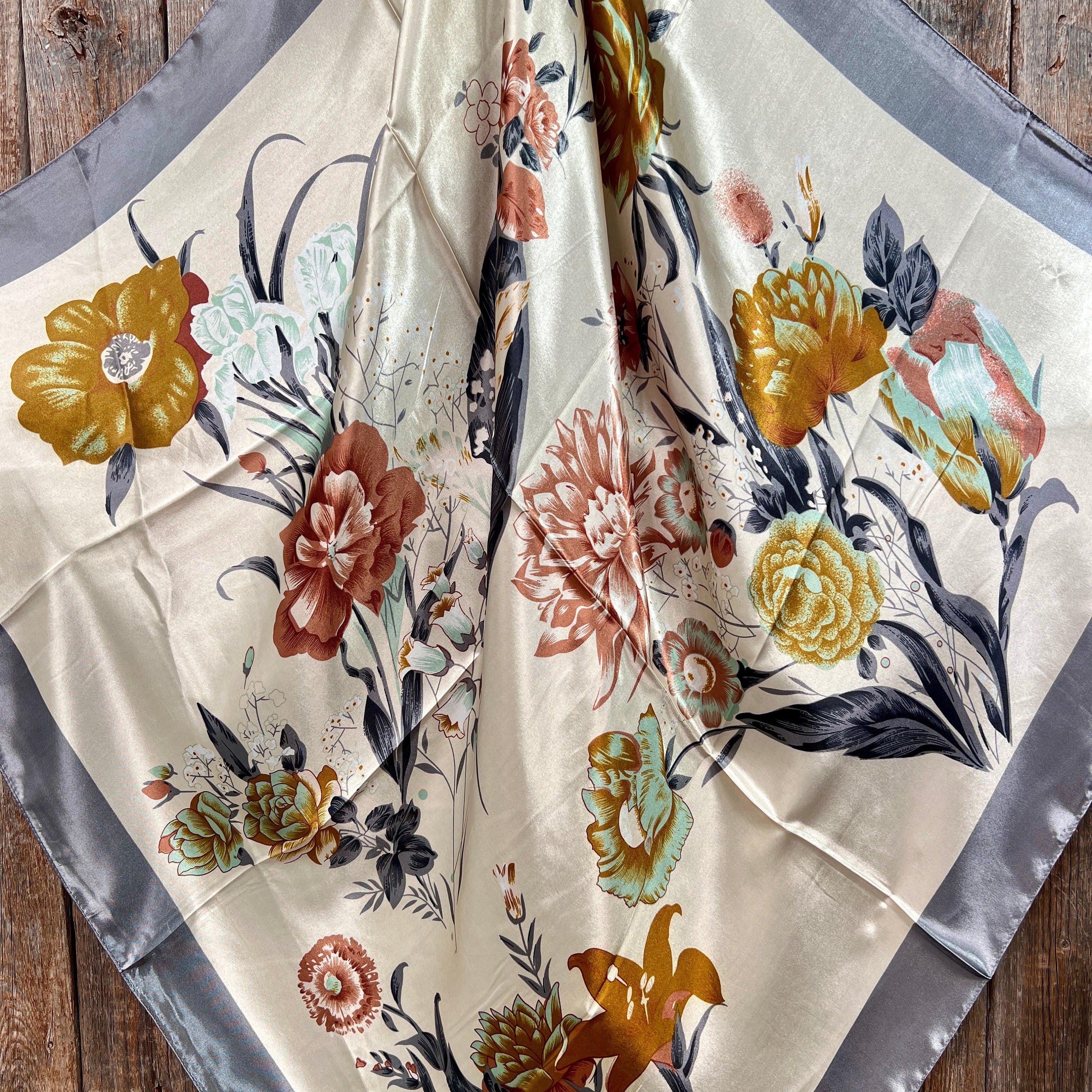 35x35" Field of Wildflowers Wild Rag/scarf WRC111B - W111l Slide ...
