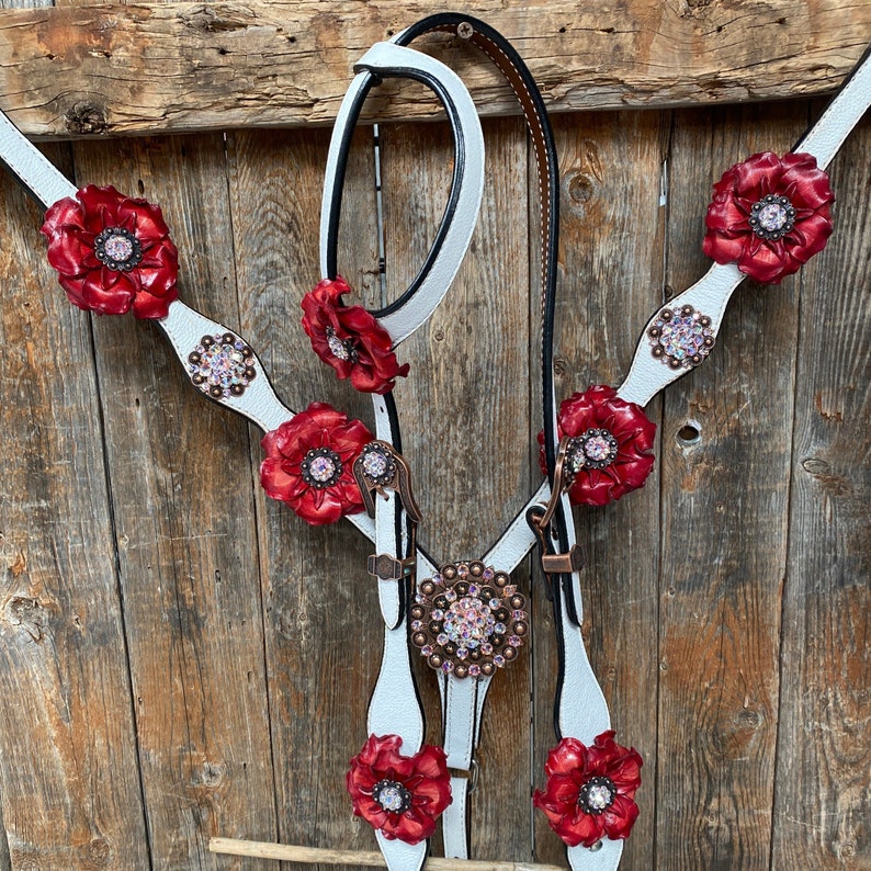 White Leather AB and Gardenias One Ear Tack Set With Wither - Etsy