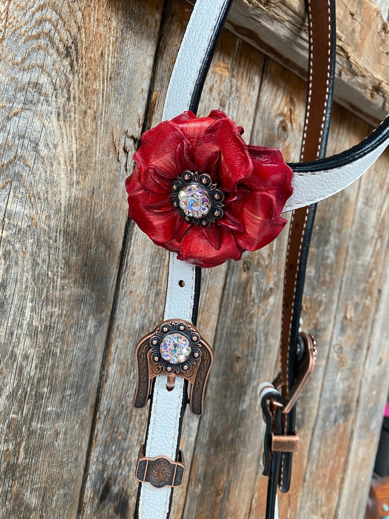 White Leather AB and Gardenias One Ear Tack Set With Wither - Etsy