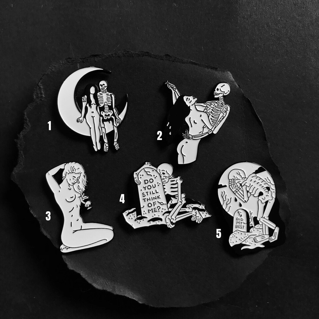 Sehr coole Goth Pins !!! - Etsy.de