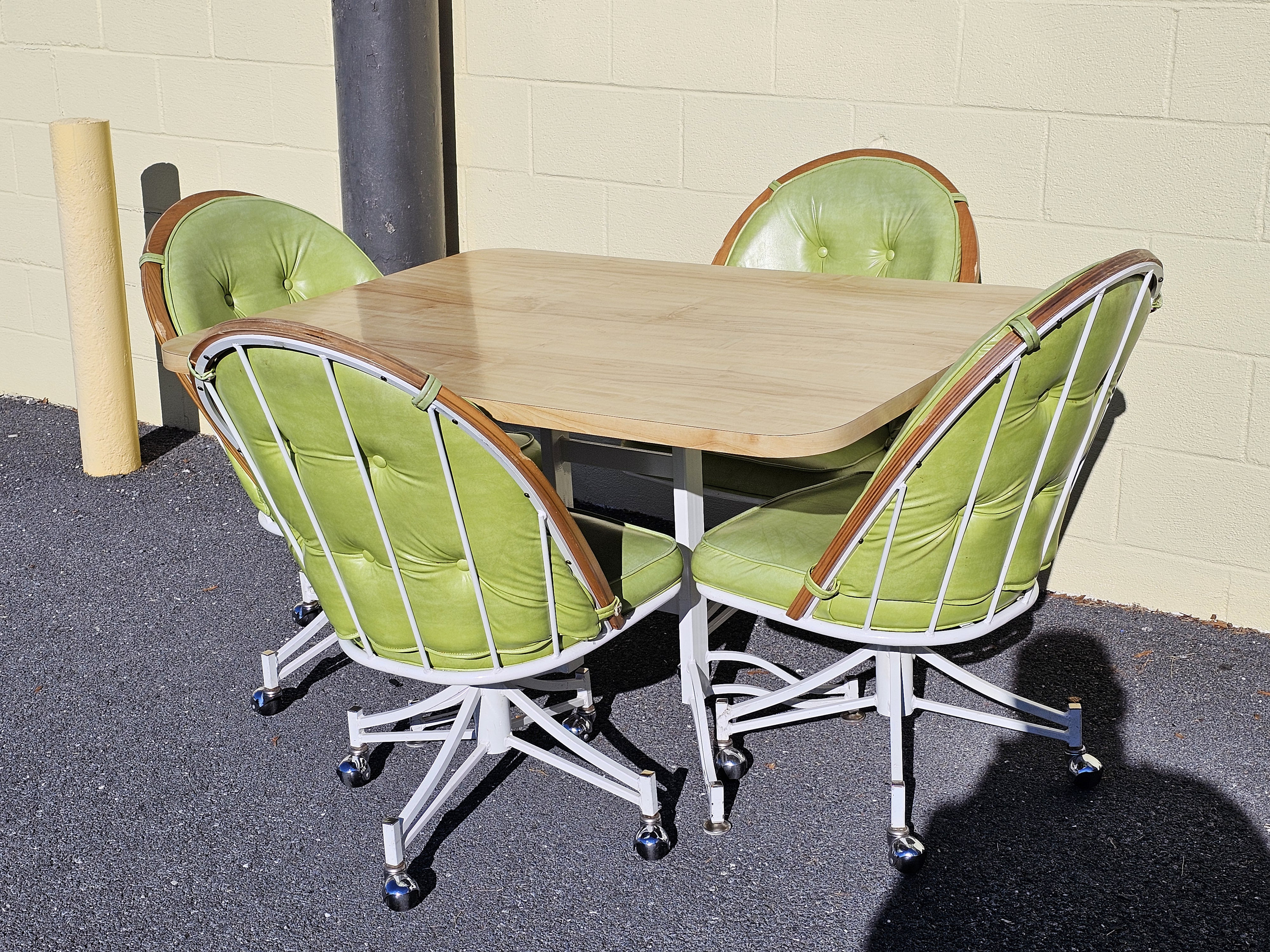 Vtg 1980s Kitchen Table & Metal Swivel Chairs on Rollers With Green ...