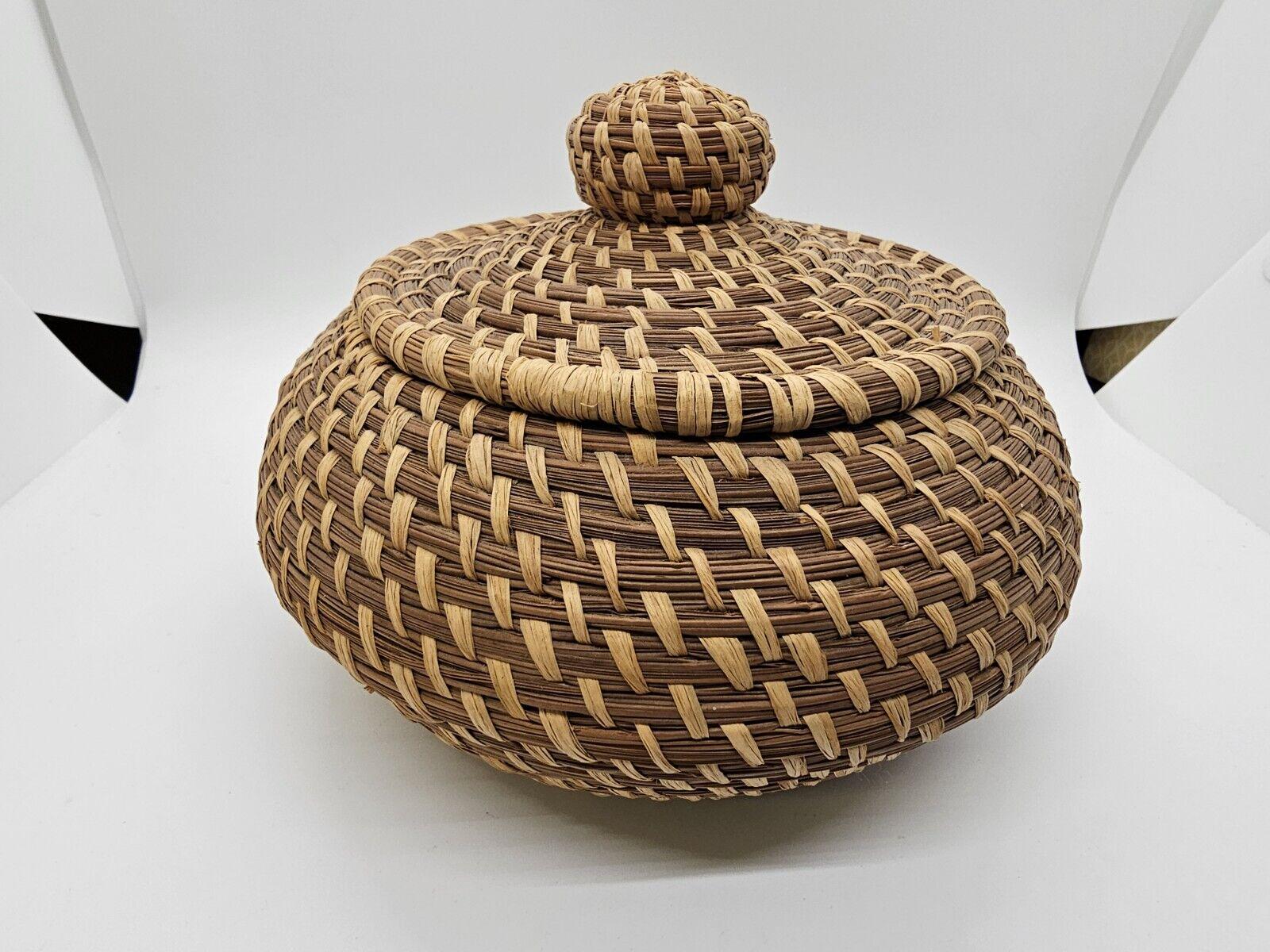 Native American Pine Needle Spiral Lidded Basket Great Quality 5" Tall ...