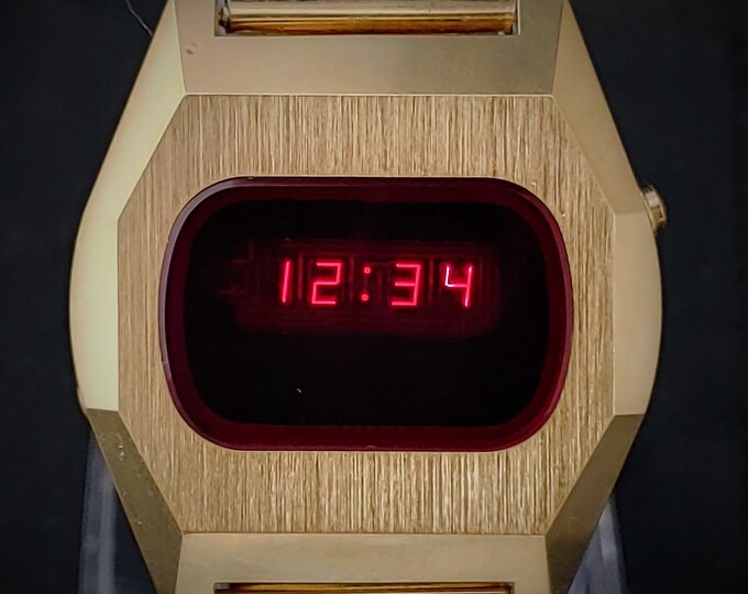 Vintage 1976 Bulova Computron Digital Watch Cell 228 N6 - Mint ...