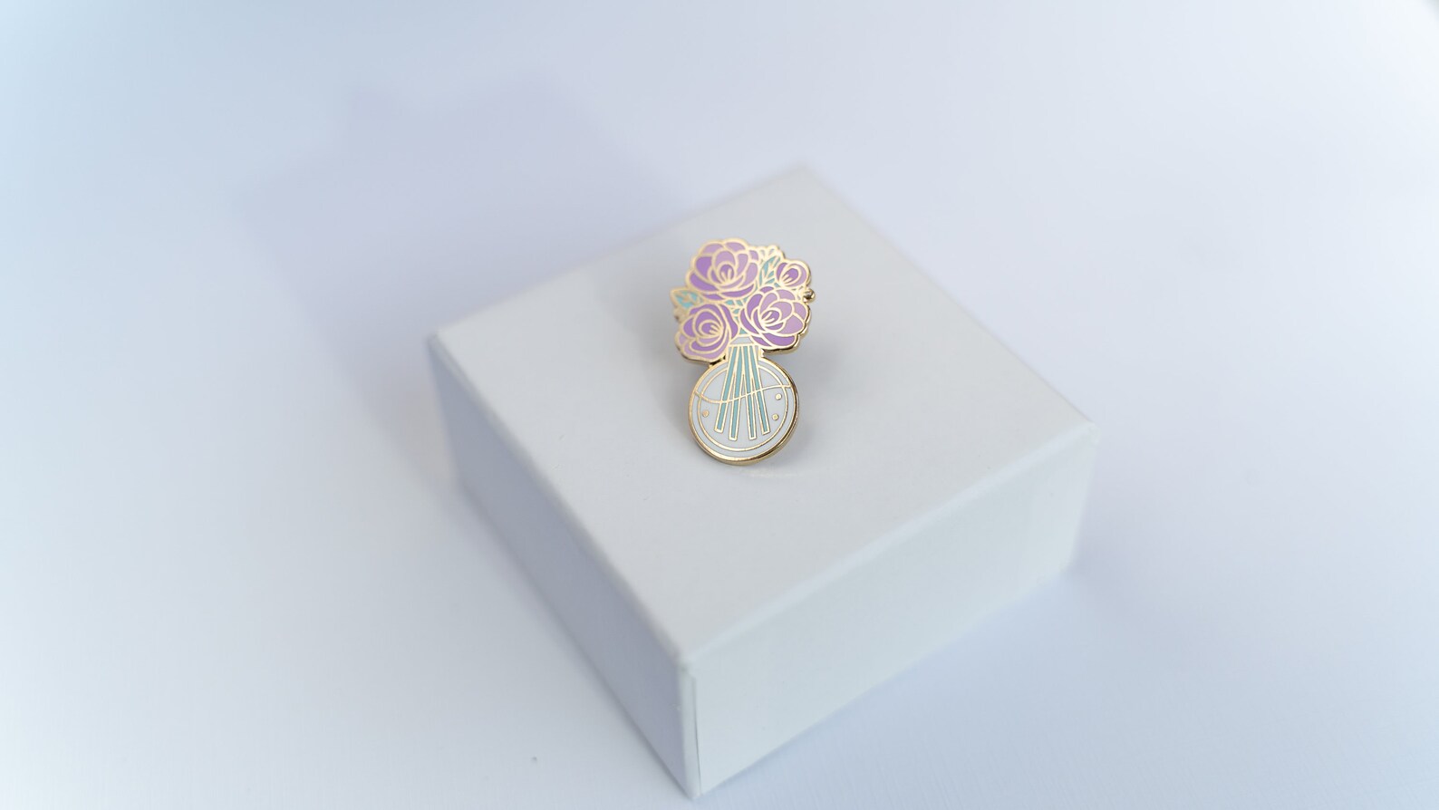 Test Tube Flower Enamel Pin / Laboratory Flask / Science - Etsy