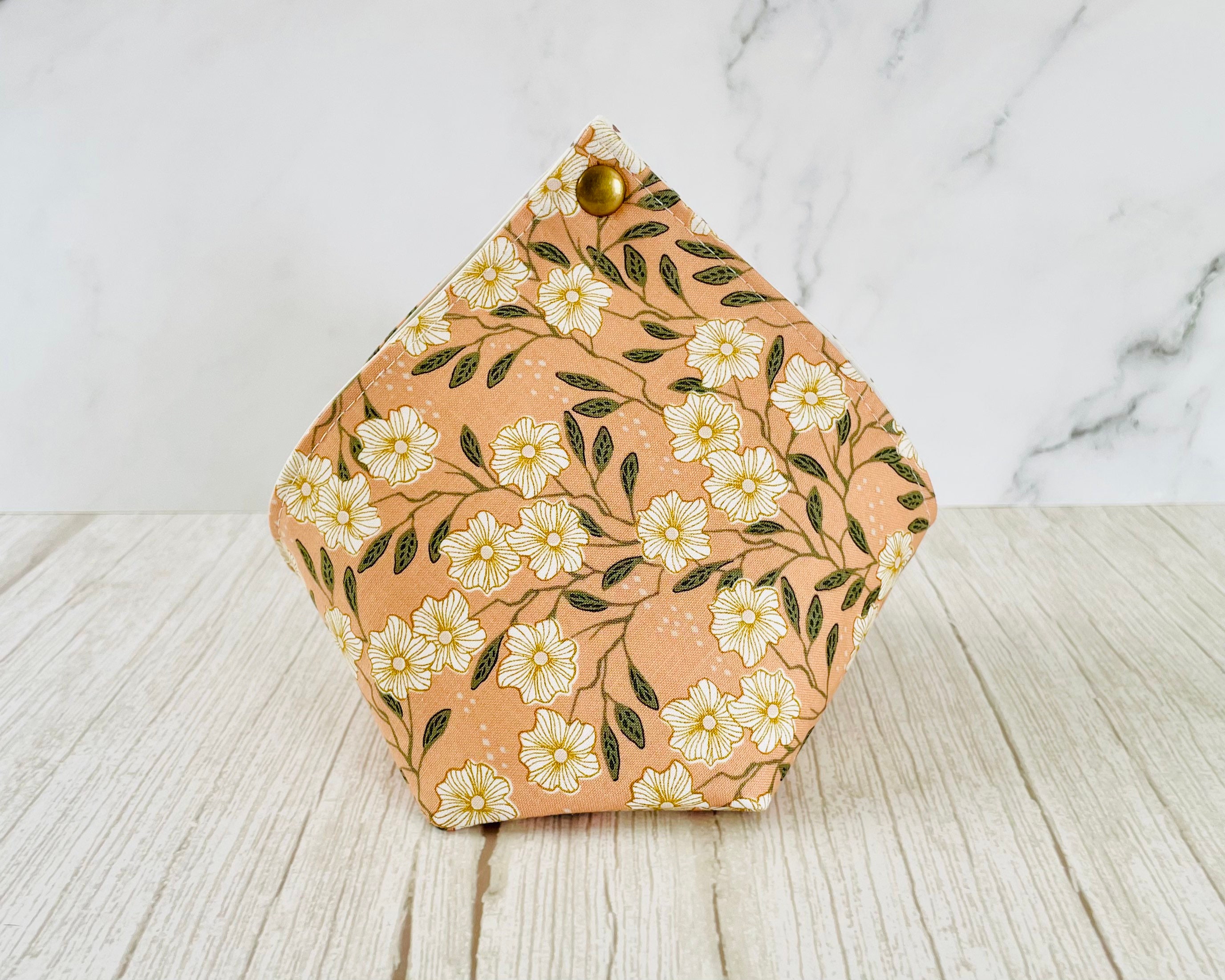 Bento Yarn Bowl - Wild Vines Floral / Yarn Cake Bowl, Yarn Keeper, Yarn ...