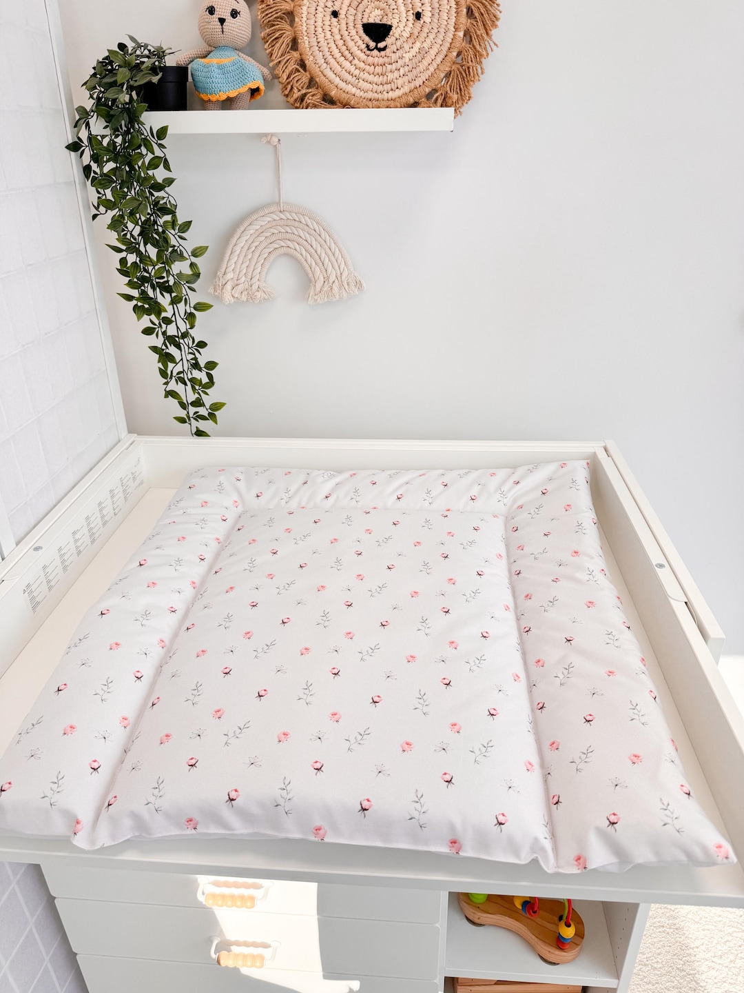 Waterproof Changing Mat With Flowers, Water Resistant Baby Changing Pad ...