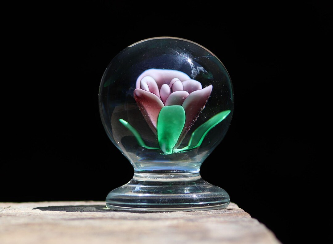 Robert Hamon Crocus Glass Paperweight - Etsy