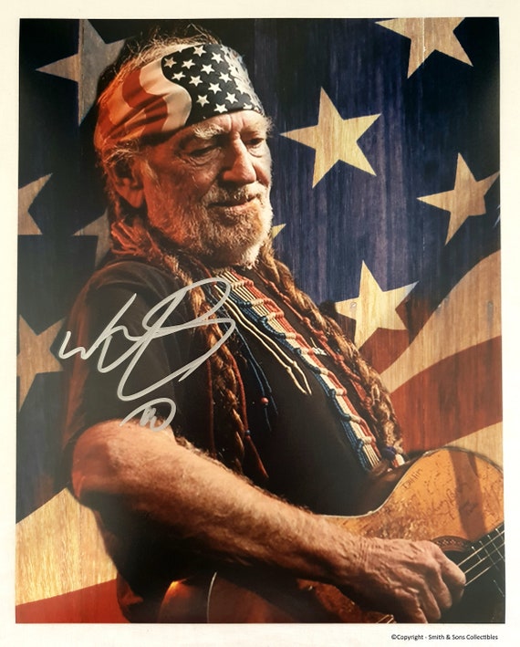 Willie Nelson Autographed Glossy 8x10 Photo COA WN22584 - Etsy