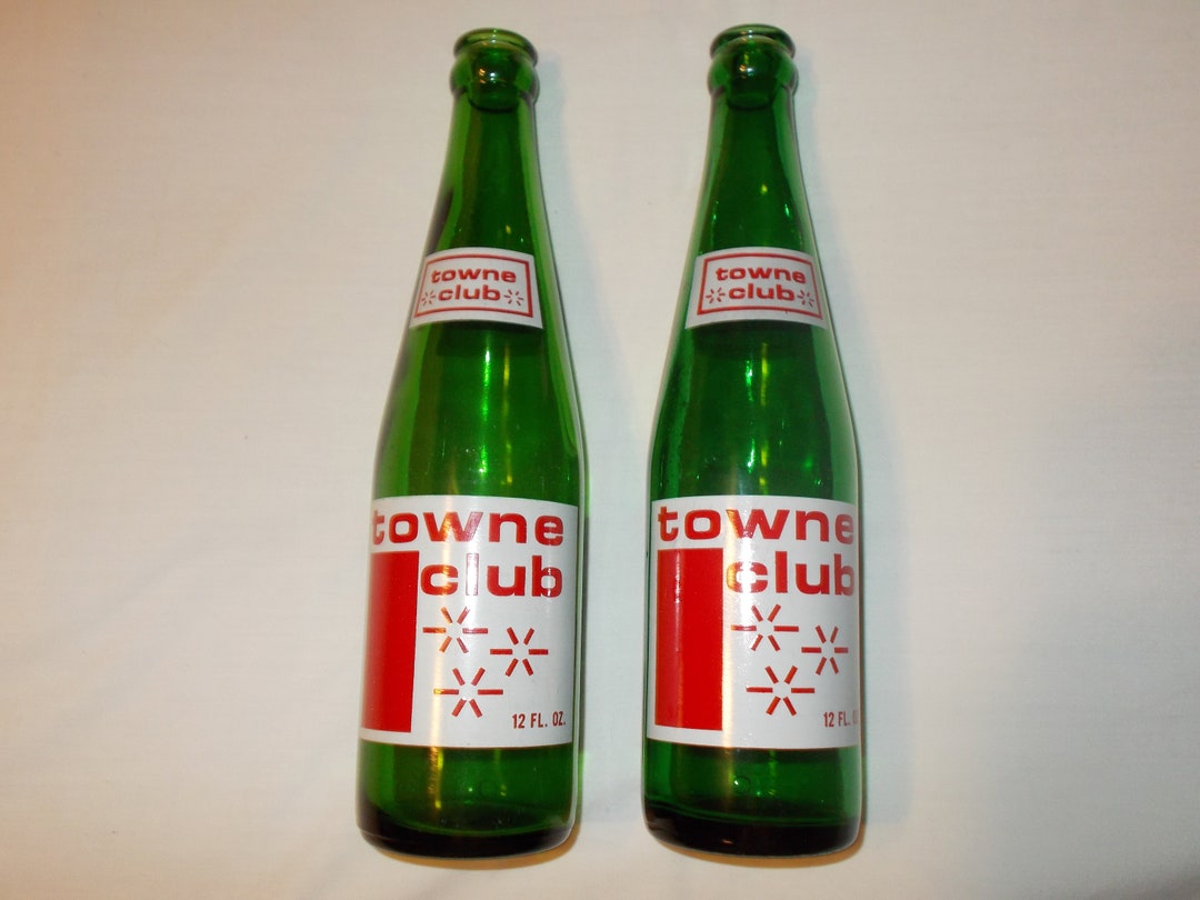 Vintage Towne Club Soda Pop Green Glass Bottle Grand Rapids, MI Pair ...