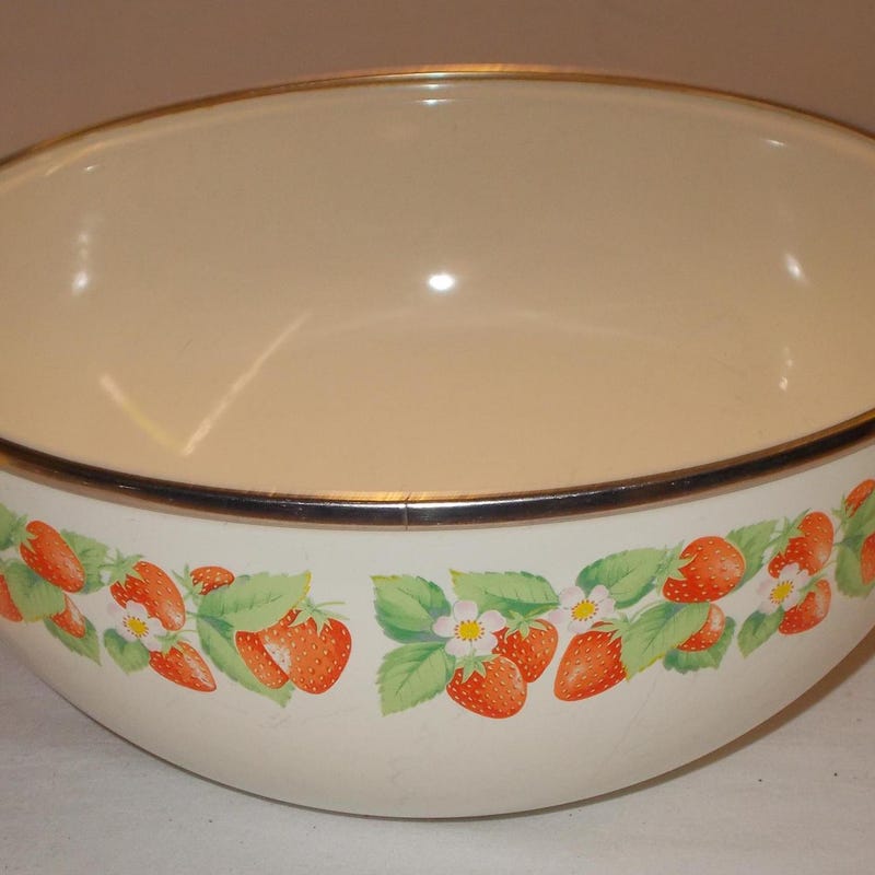 Pyrex Strawberry - Etsy