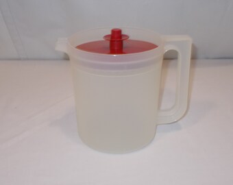 Tupperware Pitcher 1575 - Etsy