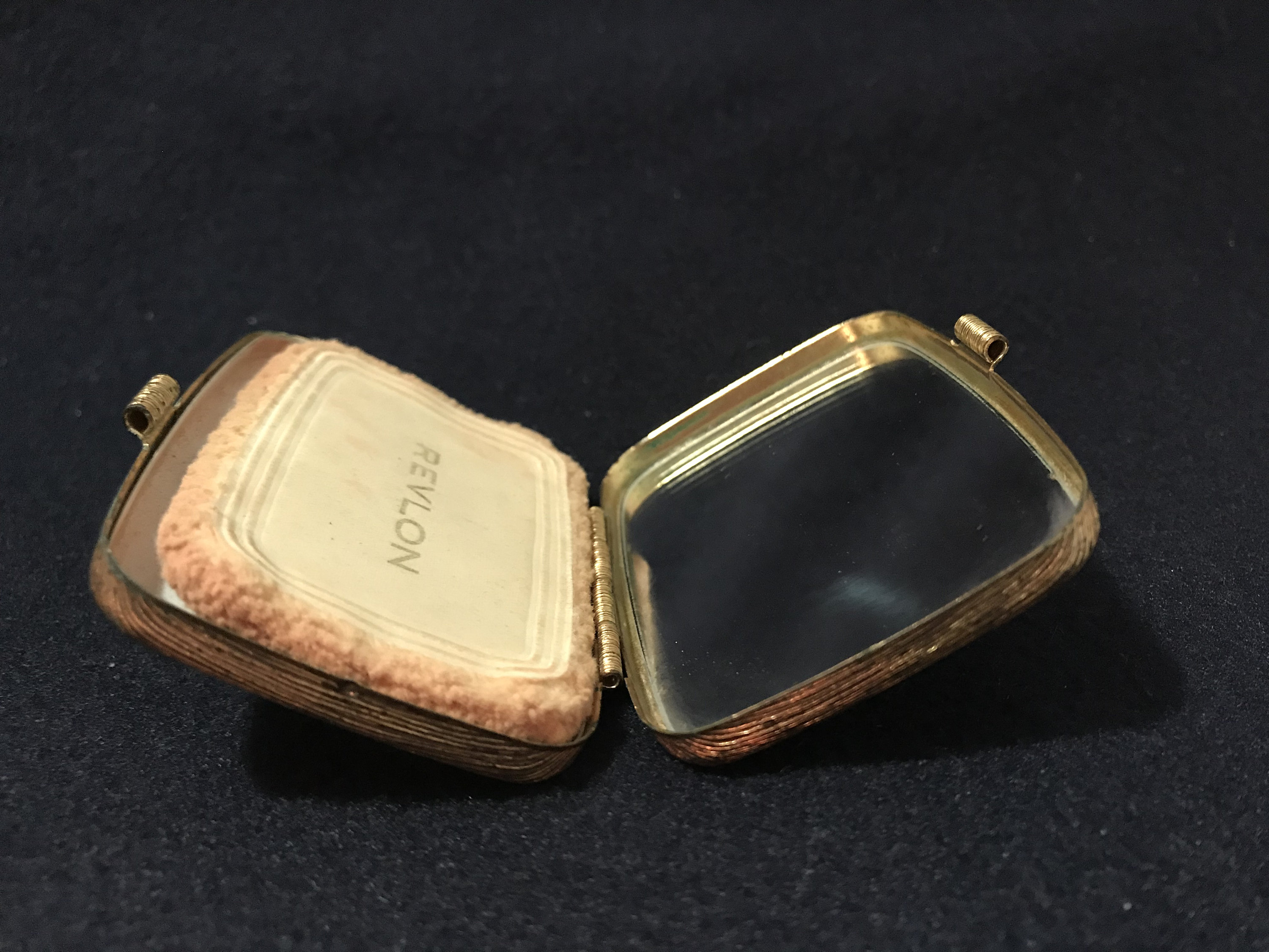 Vintage Revlon Gold Compact Love Pat Pressed Powder Make-up - Etsy