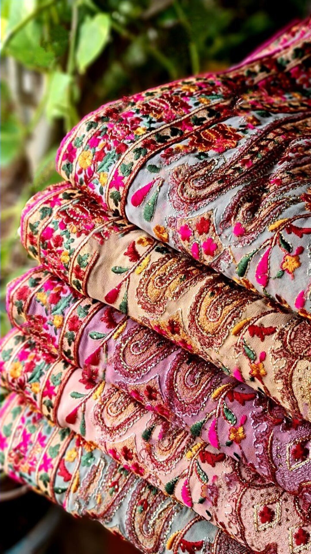 Zynah Designer Georgette Saree With Kashmiri Kaaj and Swarovski Stone ...