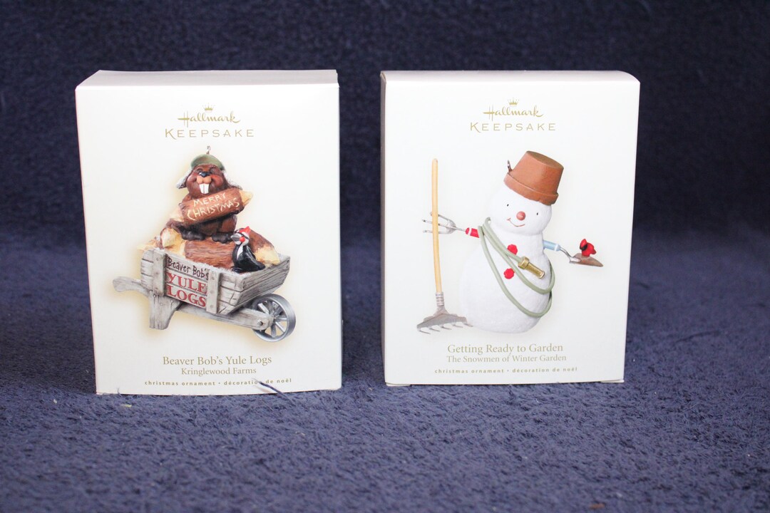 Choice : Hallmark Ornament Beaver Bob's Yule Logs Kringlewood Farms OR ...
