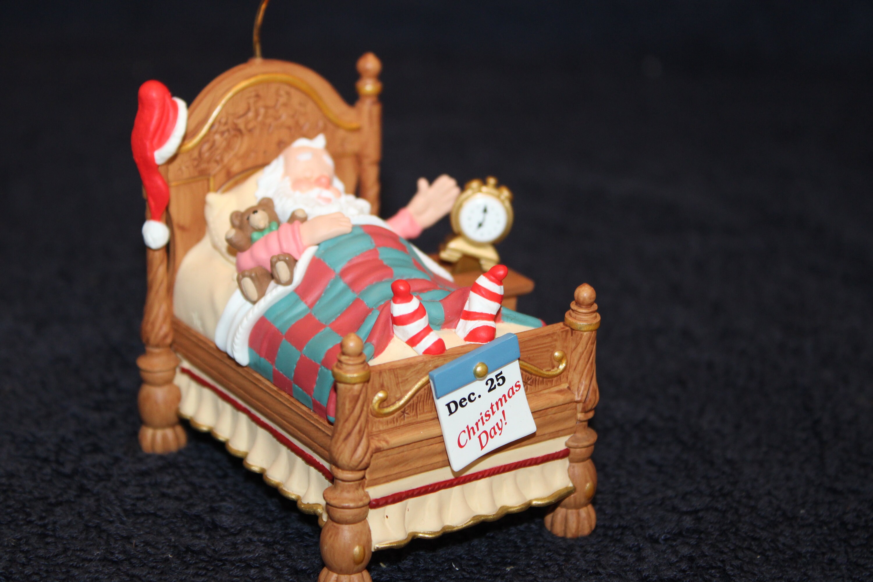 Choice: Hallmark Keepsake Ornament 2001 Snoozing Santa Wind up Animated ...