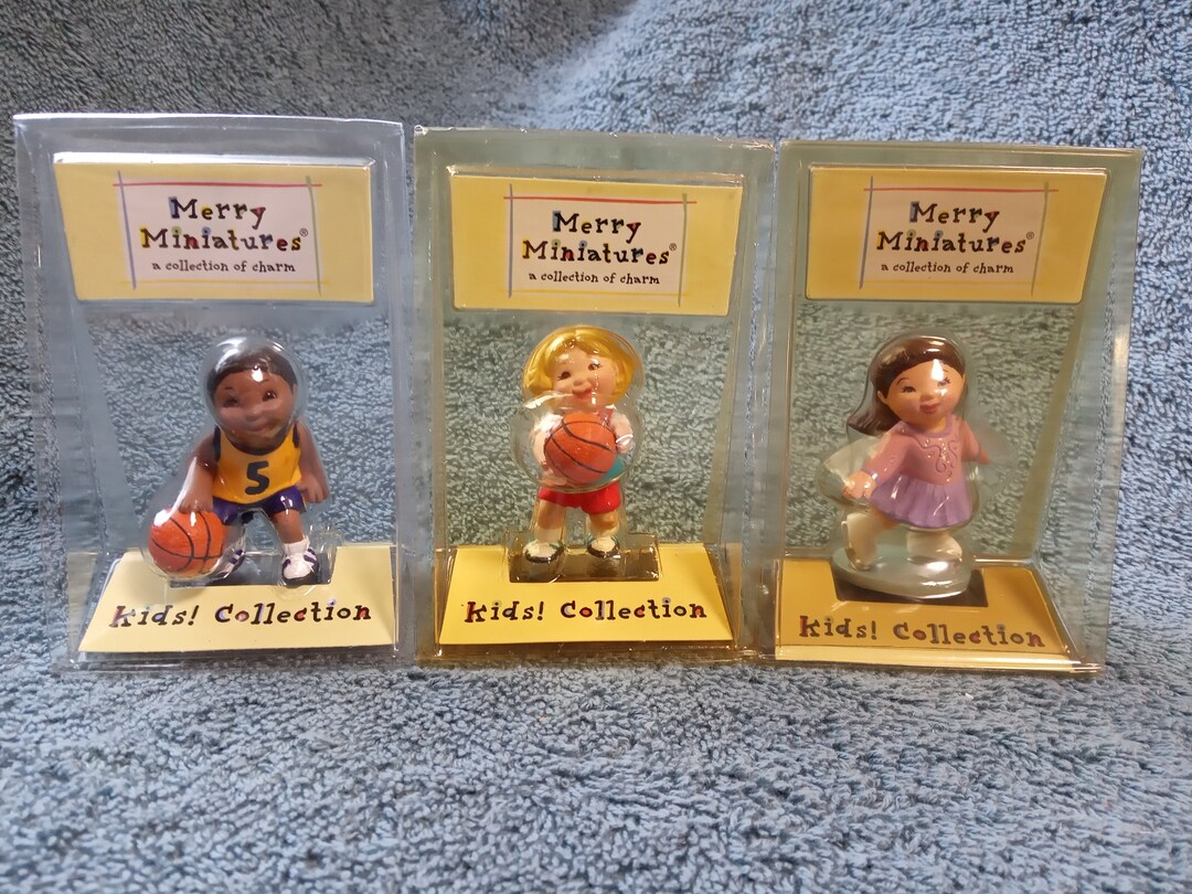 Hallmark 2000 Merry Miniatures Kids Collection Hooper, Glitter, Hotshot ...